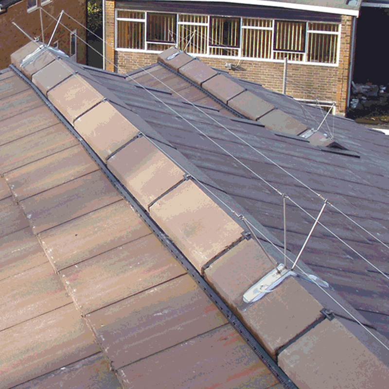 Pigeon Post and Wire Kit For Triangular Ridge Tiles