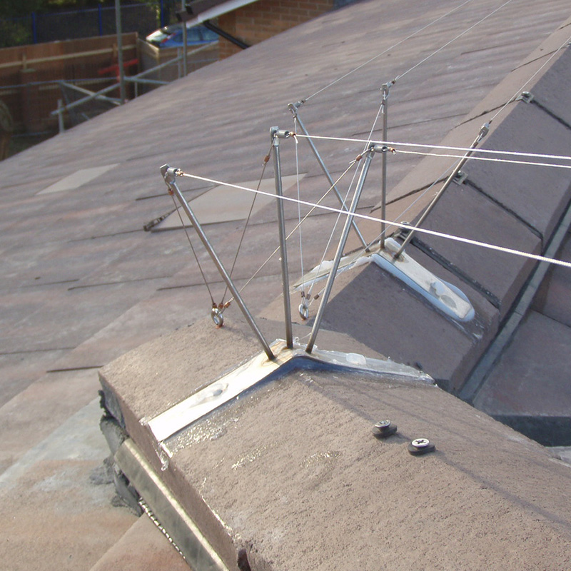 Gull Wire Triangular Ridge Bracket 180mm